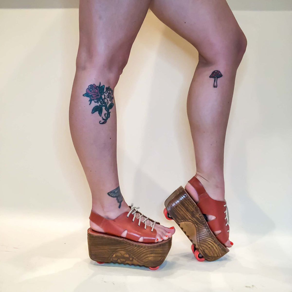 ROLLERSKATE PLATFORMS – Fenton Fox